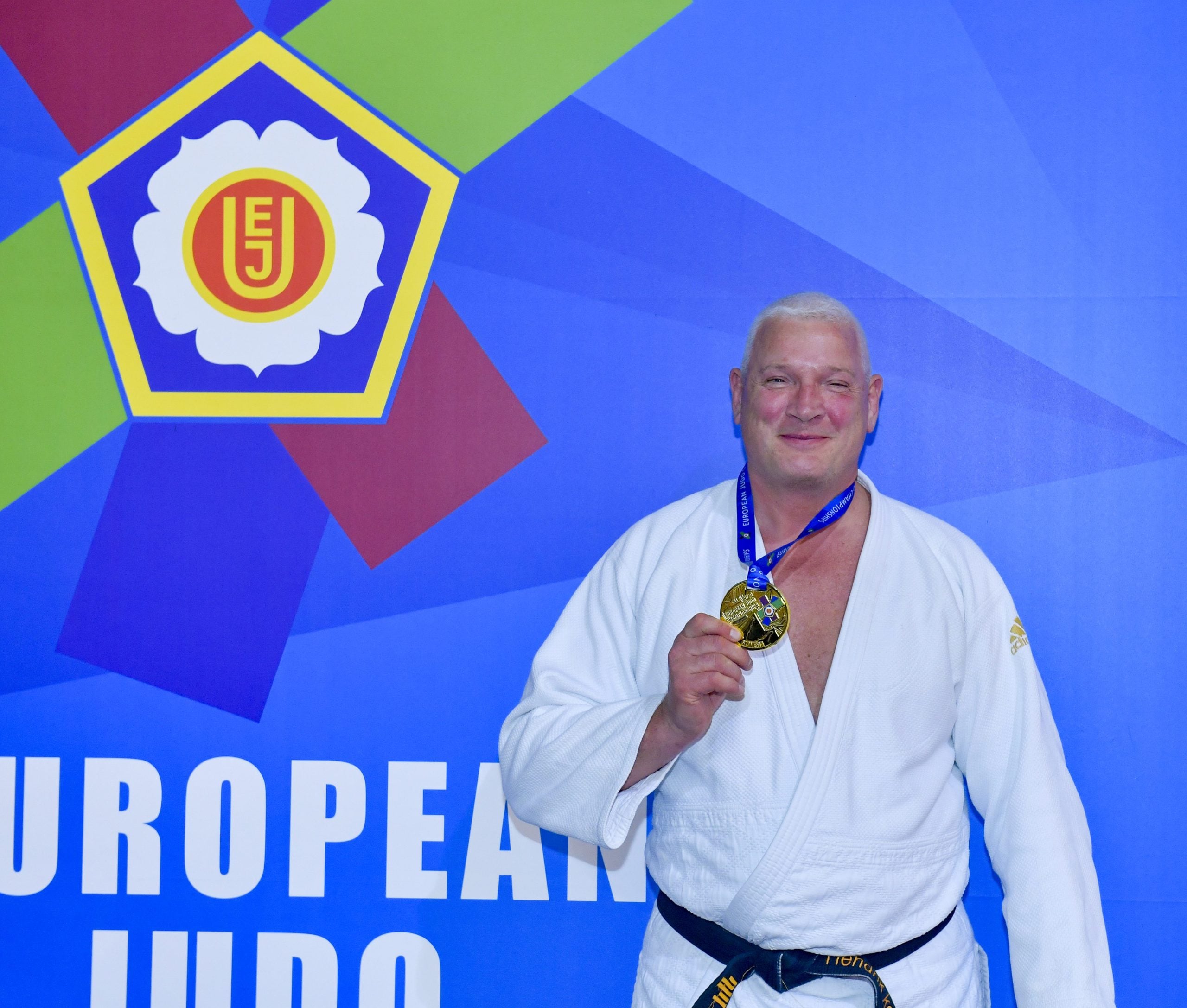 DOUBLE-FIGURE EUROPEAN AND WORLD TITLE HOLDER ASSETS MANAGER - European ...